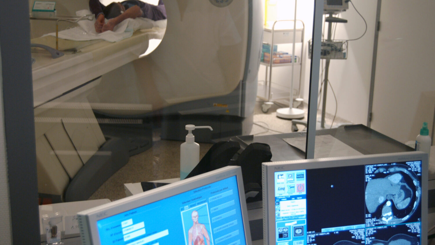 Les plateaux d’imagerie mutualisés sont-ils la solution ? - Docteur Imago