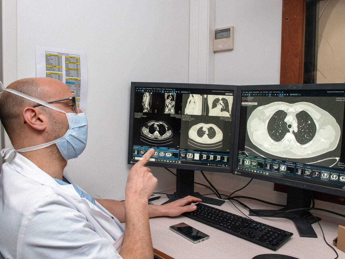 Une nouvelle classification TNM pour le cancer du poumon - Docteur Imago Une nouvelle classification TNM pour le cancer du poumon - Docteur Imago