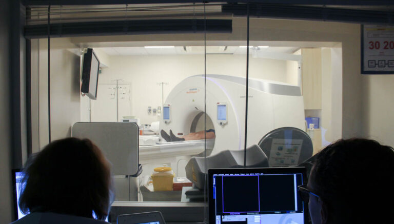 Des pratiques de justification au scanner variables en Europe - Docteur ...